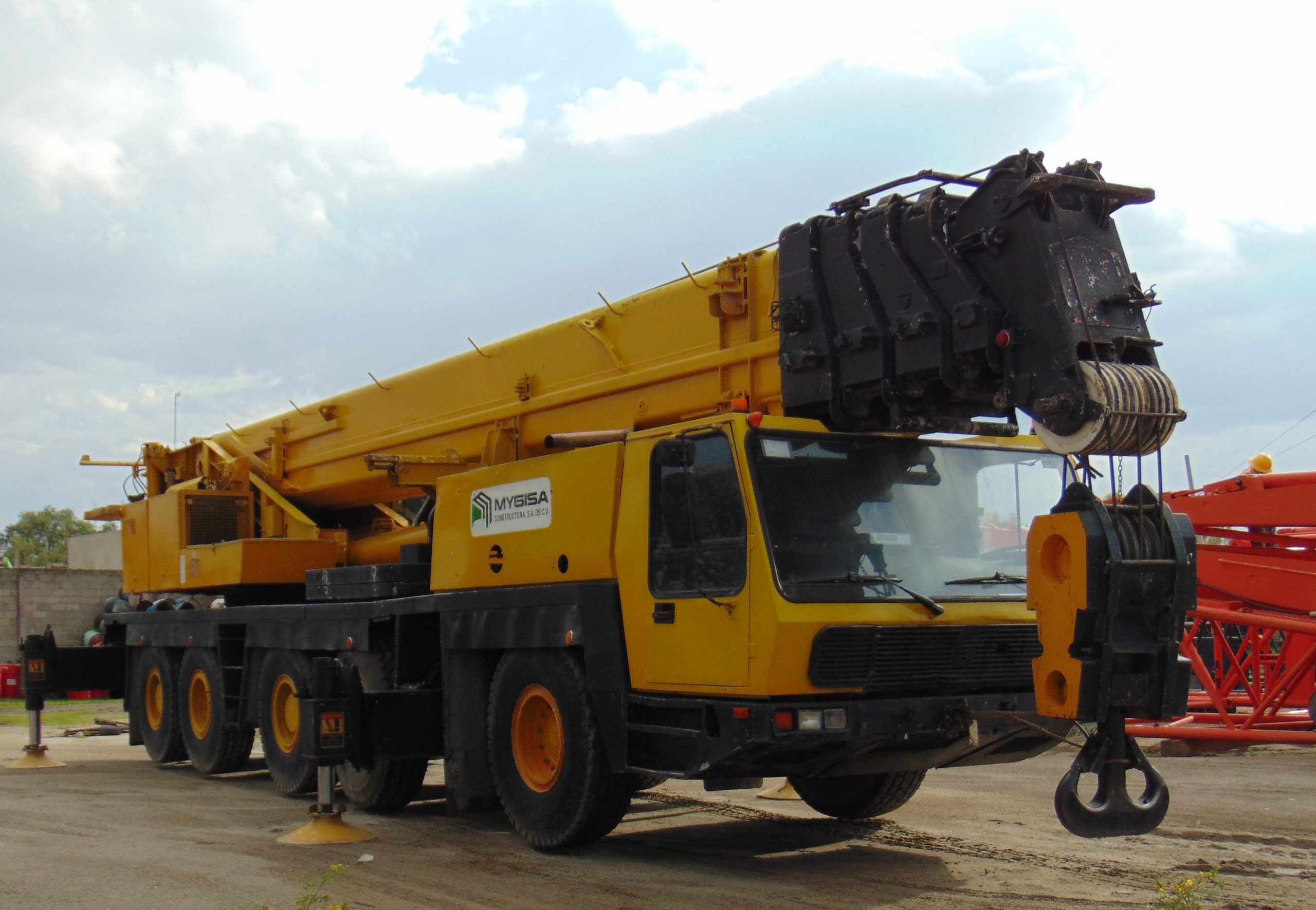 MAQUINARIA – MIG YSA